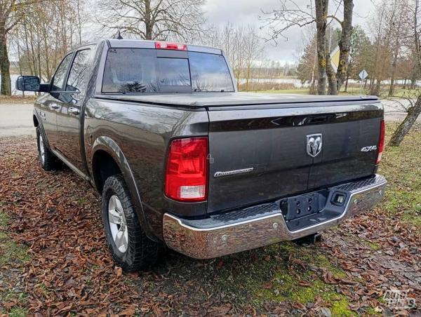 Grey Dodge RAM 2015 in Siauliai, with an engine capacity of 5.70 L and mileage of 299 thousand km for 12700 €, photo 7 on AUTOMOTO.COM.LV