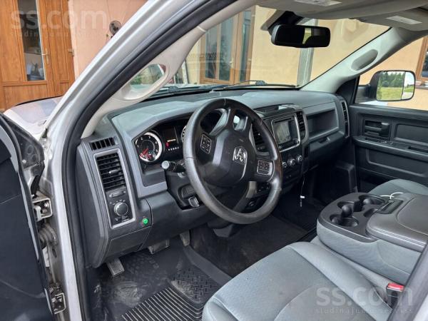 Pelēks Dodge RAM 2016 Alūksne, ar dzinēja tilpumu 3.00 L un nobraukumu 280 tūkst. km par 22600 €, foto 6 vietnē AUTOMOTO.COM.LV