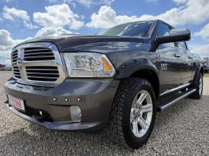 Grey Dodge RAM 2016 in Vilnius, with an engine capacity of 3.00 L and mileage of 198 thousand km for 18600 €, photo 34 on AUTOMOTO.COM.LV