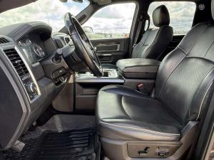 Grey Dodge RAM 2016 in Vilnius, with an engine capacity of 3.00 L and mileage of 198 thousand km for 18600 €, photo 83 on AUTOMOTO.COM.LV
