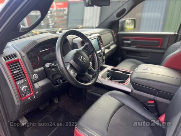 Pelēks Dodge RAM 2017 Rīga, ar dzinēja tilpumu 5.70 L un nobraukumu 313 tūkst. km par 23950 €, foto 11 vietnē AUTOMOTO.COM.LV