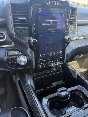Grey Dodge RAM 2020 in Klaipeda, with an engine capacity of 5.70 L and mileage of 118 thousand km for 44000 €, photo 10 on AUTOMOTO.COM.LV