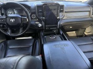 Grey Dodge RAM 2020 in Klaipeda, with an engine capacity of 5.70 L and mileage of 118 thousand km for 44000 €, photo 15 on AUTOMOTO.COM.LV