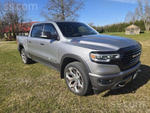 Pelēks Dodge RAM 2021 Cēsis, ar dzinēja tilpumu 3.00 L un nobraukumu 193 tūkst. km par 40500 €, foto 4 vietnē AUTOMOTO.COM.LV