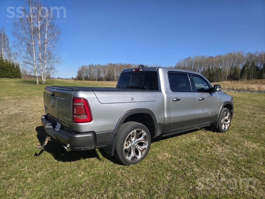 Pelēks Dodge RAM 2021 Cēsis, ar dzinēja tilpumu 3.00 L un nobraukumu 193 tūkst. km par 40500 €, foto 5 vietnē AUTOMOTO.COM.LV