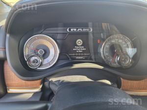 Pelēks Dodge RAM 2021 Cēsis, ar dzinēja tilpumu 3.00 L un nobraukumu 193 tūkst. km par 40500 €, foto 9 vietnē AUTOMOTO.COM.LV