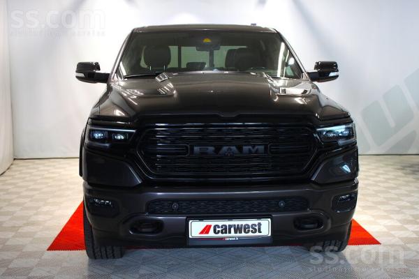 Pelēks Dodge RAM 2023 Rīga, ar dzinēja tilpumu 5.70 L un nobraukumu 66 tūkst. km par 63000 €, foto 2 vietnē AUTOMOTO.COM.LV