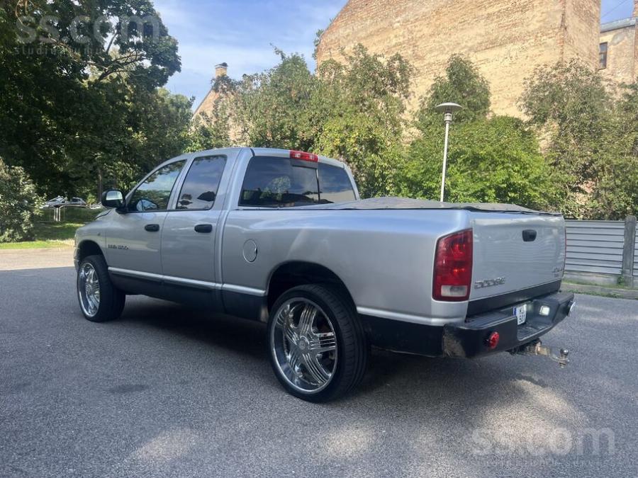 Grey Dodge RAM 2003 in Riga, with an engine capacity of 4.70 L and mileage of 218 thousand km for 8990 €, photo 6 on AUTOMOTO.COM.LV