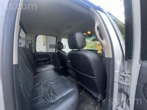 Grey Dodge RAM 2003 in Riga, with an engine capacity of 4.70 L and mileage of 218 thousand km for 8990 €, photo 10 on AUTOMOTO.COM.LV