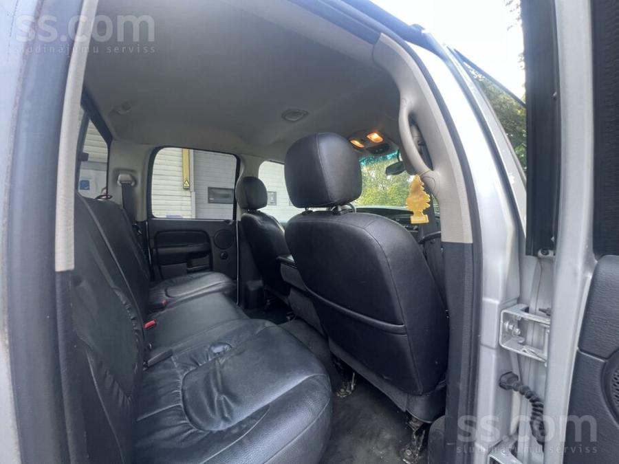 Grey Dodge RAM 2003 in Riga, with an engine capacity of 4.70 L and mileage of 218 thousand km for 8990 €, photo 10 on AUTOMOTO.COM.LV