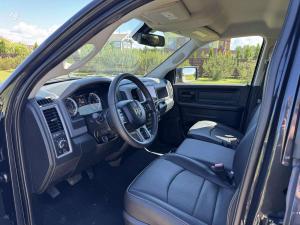 Pelēks Dodge RAM 2018 Klaipėda, ar dzinēja tilpumu 5.65 L un nobraukumu 90 tūkst. km par 31460 €, foto 12 vietnē AUTOMOTO.COM.LV