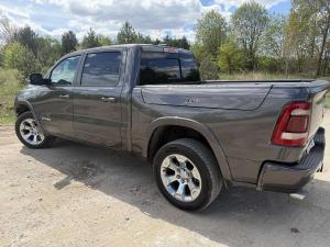 Grey Dodge RAM 2019 in Vilnius, with an engine capacity of 5.70 L and mileage of 158 thousand km for 37000 €, photo 3 on AUTOMOTO.COM.LV
