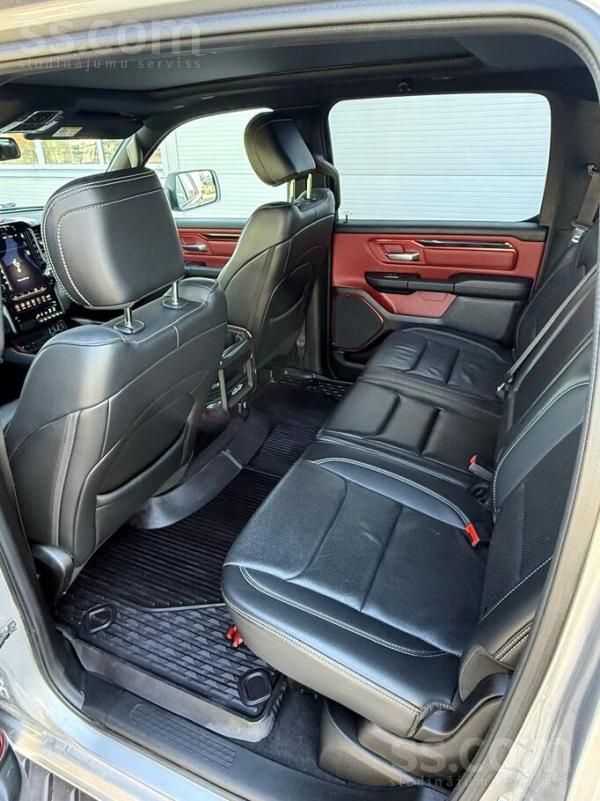 Pelēks Dodge RAM 2019 Jelgava, ar dzinēja tilpumu 5.70 L un nobraukumu 185 tūkst. km par 39400 €, foto 8 vietnē AUTOMOTO.COM.LV