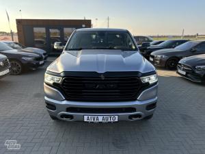 Grey Dodge RAM 2019 in Kaunas, with an engine capacity of 5.70 L and mileage of 136 thousand km for 38300 €, photo 19 on AUTOMOTO.COM.LV