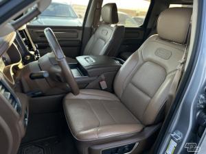 Grey Dodge RAM 2019 in Kaunas, with an engine capacity of 5.70 L and mileage of 136 thousand km for 38300 €, photo 21 on AUTOMOTO.COM.LV