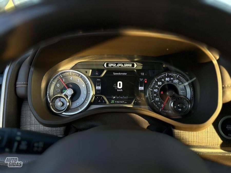 Grey Dodge RAM 2019 in Kaunas, with an engine capacity of 5.70 L and mileage of 136 thousand km for 38300 €, photo 24 on AUTOMOTO.COM.LV