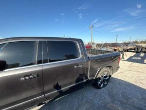 Grey Dodge RAM 2020 in Vilnius, with an engine capacity of 5.70 L and mileage of 66 thousand km for 24700 €, photo 9 on AUTOMOTO.COM.LV