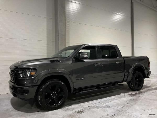 Grey Dodge RAM 2020 in Klaipeda, with an engine capacity of 5.70 L and mileage of 65 thousand km for 41866 €, photo 5 on AUTOMOTO.COM.LV