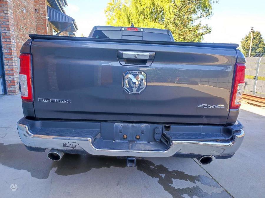 Pelēks Dodge RAM 2020 Kauņa, ar dzinēja tilpumu 0.00 L un nobraukumu 80 tūkst. km par 11800 €, foto 20 vietnē AUTOMOTO.COM.LV