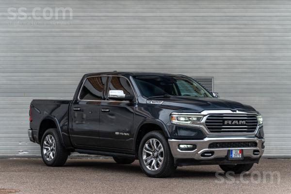 Pelēks Dodge RAM 2021 Rīga, ar dzinēja tilpumu 5.70 L un nobraukumu 230 tūkst. km par 41000 €, foto 5 vietnē AUTOMOTO.COM.LV