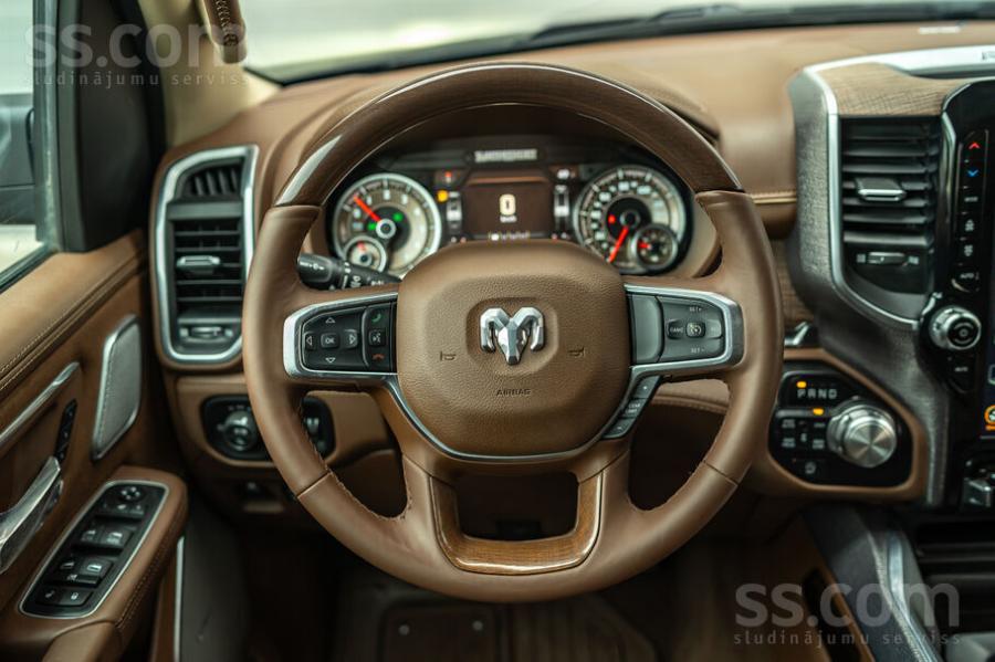 Grey Dodge RAM 2021 in Riga, with an engine capacity of 5.70 L and mileage of 230 thousand km for 41000 €, photo 15 on AUTOMOTO.COM.LV
