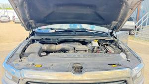 Grey Dodge RAM 2021 in Ukmerge, with an engine capacity of 5.70 L and mileage of 85 thousand km for 22999 €, photo 4 on AUTOMOTO.COM.LV