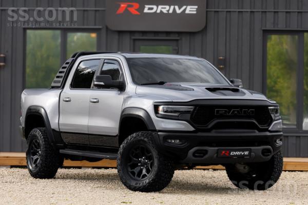 Grey Dodge RAM 2021 in Jelgava, with an engine capacity of 6.20 L and mileage of 77 thousand km for 79900 €, photo 1 on AUTOMOTO.COM.LV