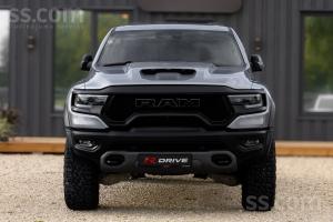 Grey Dodge RAM 2021 in Jelgava, with an engine capacity of 6.20 L and mileage of 77 thousand km for 79900 €, photo 3 on AUTOMOTO.COM.LV