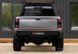 Grey Dodge RAM 2021 in Jelgava, with an engine capacity of 6.20 L and mileage of 77 thousand km for 79900 €, photo 6 on AUTOMOTO.COM.LV