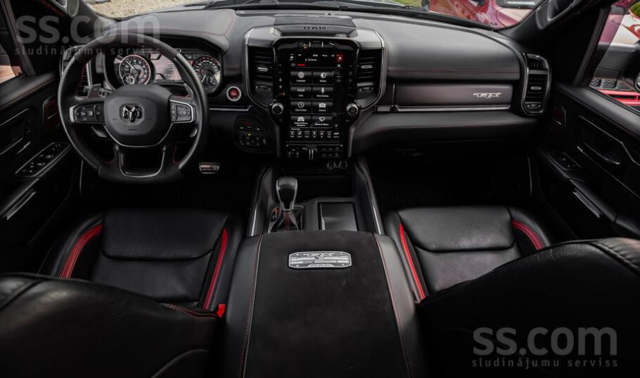 Grey Dodge RAM 2021 in Jelgava, with an engine capacity of 6.20 L and mileage of 77 thousand km for 79900 €, photo 12 on AUTOMOTO.COM.LV
