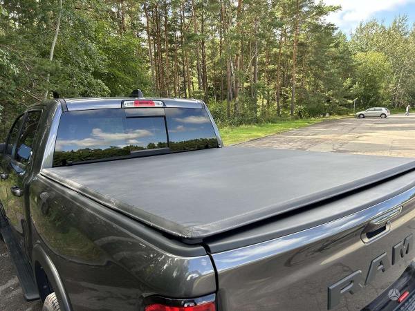 Grey Dodge RAM 2021 in Klaipeda, with an engine capacity of 5.65 L and mileage of 196 thousand km for 33900 €, photo 9 on AUTOMOTO.COM.LV