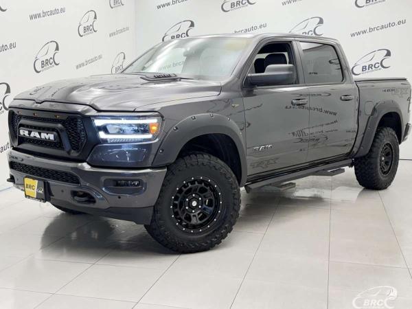 Grey Dodge RAM 2021 in Vilnius, with an engine capacity of 5.65 L and mileage of 57 thousand km for 36900 €, photo 1 on AUTOMOTO.COM.LV
