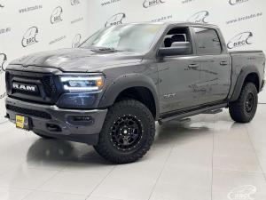 Pelēks Dodge RAM 2021 Viļņa, ar dzinēja tilpumu 5.65 L un nobraukumu 57 tūkst. km par 36900 €, foto  vietnē AUTOMOTO.COM.LV