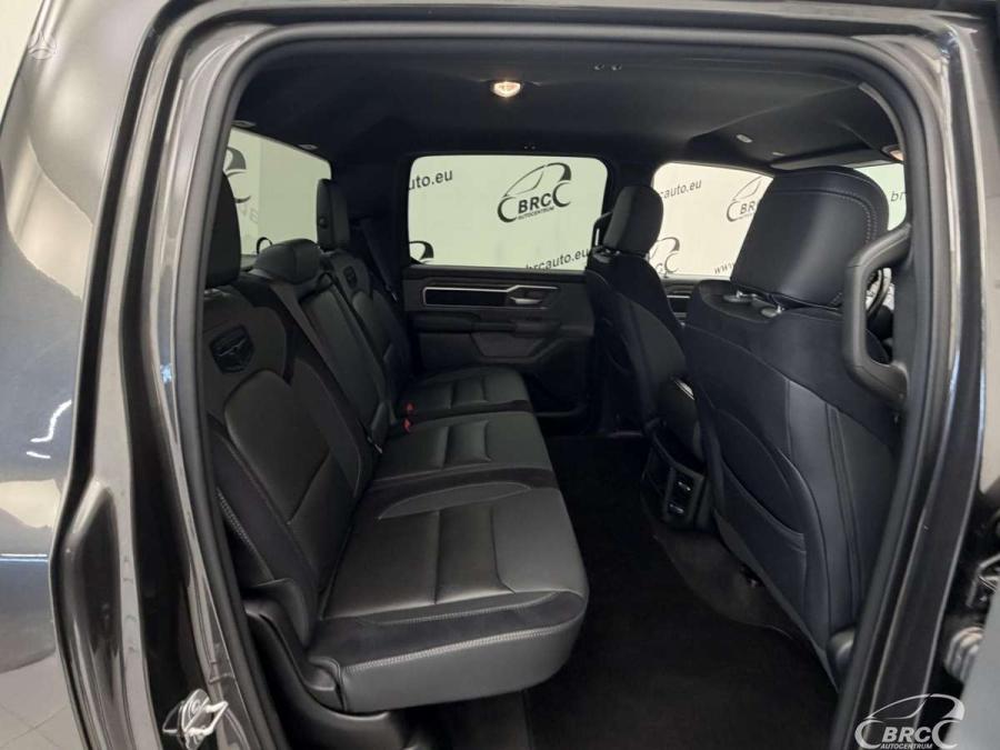 Pelēks Dodge RAM 2021 Viļņa, ar dzinēja tilpumu 5.65 L un nobraukumu 57 tūkst. km par 36900 €, foto 14 vietnē AUTOMOTO.COM.LV