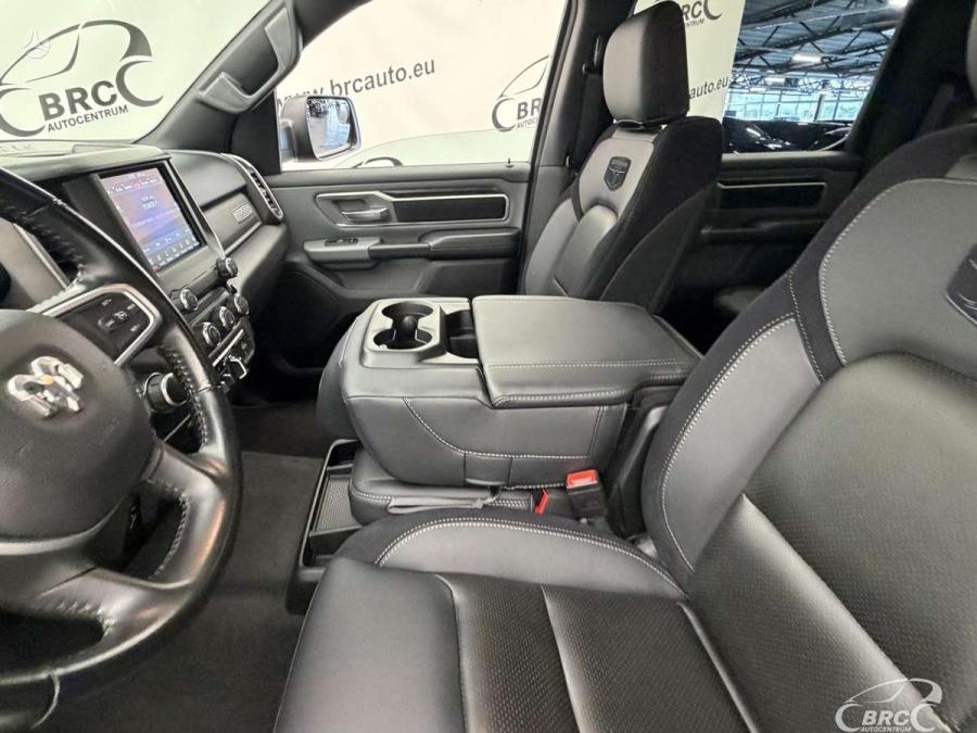 Pelēks Dodge RAM 2021 Viļņa, ar dzinēja tilpumu 5.65 L un nobraukumu 57 tūkst. km par 36900 €, foto 26 vietnē AUTOMOTO.COM.LV