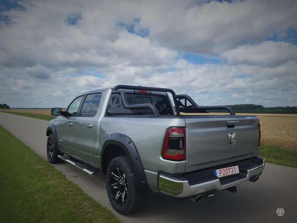 Grey Dodge RAM 2022 in Birzai, with an engine capacity of 3.00 L and mileage of 158 thousand km for 31000 €, photo 3 on AUTOMOTO.COM.LV
