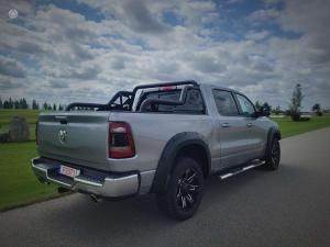 Grey Dodge RAM 2022 in Birzai, with an engine capacity of 3.00 L and mileage of 158 thousand km for 31000 €, photo 5 on AUTOMOTO.COM.LV