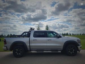 Grey Dodge RAM 2022 in Birzai, with an engine capacity of 3.00 L and mileage of 158 thousand km for 31000 €, photo 6 on AUTOMOTO.COM.LV