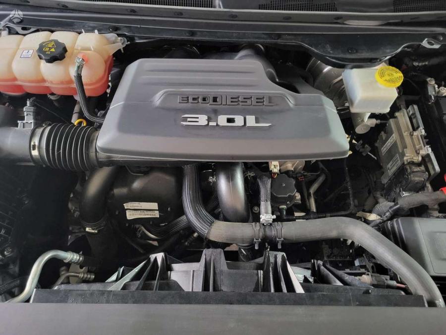 Grey Dodge RAM 2022 in Birzai, with an engine capacity of 3.00 L and mileage of 158 thousand km for 31000 €, photo 16 on AUTOMOTO.COM.LV