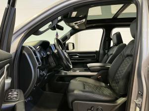 Grey Dodge RAM 2022 in Klaipeda, with an engine capacity of 0.00 L and mileage of 89 thousand km for 41745 €, photo 9 on AUTOMOTO.COM.LV
