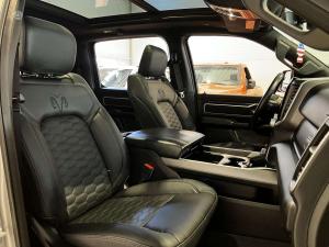 Grey Dodge RAM 2022 in Klaipeda, with an engine capacity of 0.00 L and mileage of 89 thousand km for 41745 €, photo 10 on AUTOMOTO.COM.LV