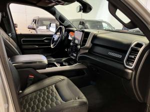 Grey Dodge RAM 2022 in Klaipeda, with an engine capacity of 0.00 L and mileage of 89 thousand km for 41745 €, photo 14 on AUTOMOTO.COM.LV