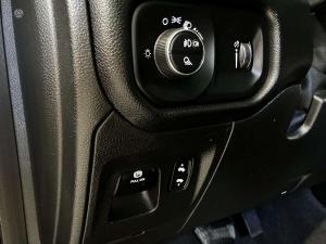 Grey Dodge RAM 2022 in Klaipeda, with an engine capacity of 0.00 L and mileage of 89 thousand km for 41745 €, photo 15 on AUTOMOTO.COM.LV