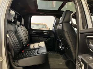 Grey Dodge RAM 2022 in Klaipeda, with an engine capacity of 0.00 L and mileage of 89 thousand km for 41745 €, photo 16 on AUTOMOTO.COM.LV