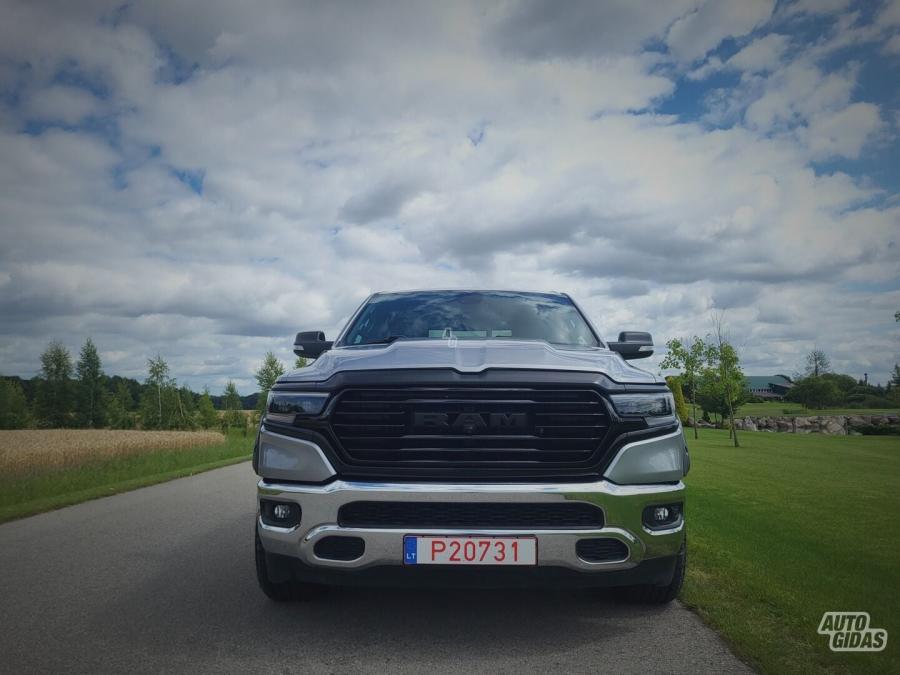 Pelēks Dodge RAM 2022 Biržai, ar dzinēja tilpumu 3.00 L un nobraukumu 158 tūkst. km par 30999 €, foto 8 vietnē AUTOMOTO.COM.LV