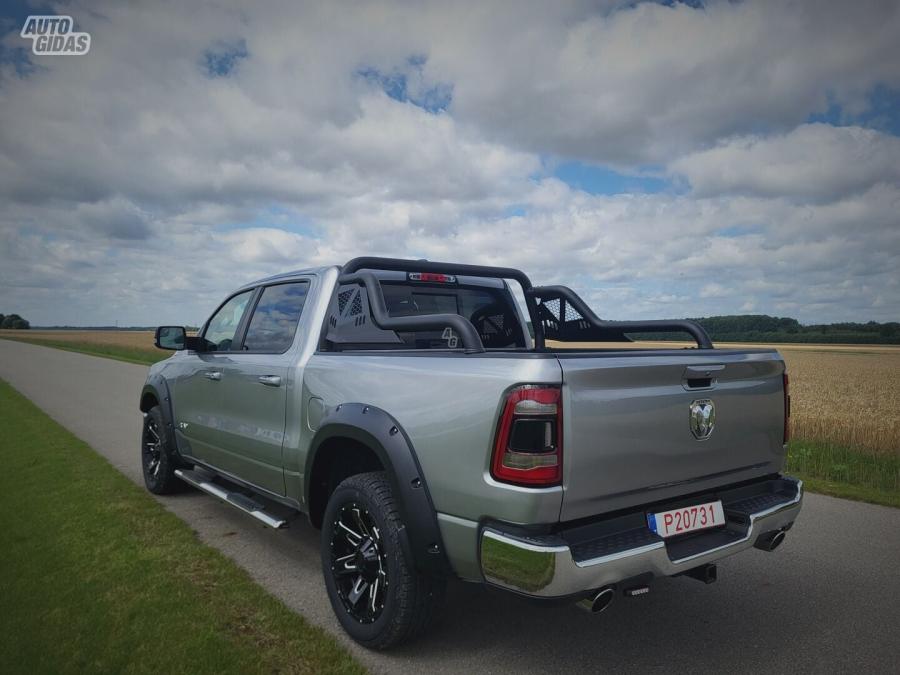 Grey Dodge RAM 2022 in Birzai, with an engine capacity of 3.00 L and mileage of 158 thousand km for 30999 €, photo 4 on AUTOMOTO.COM.LV