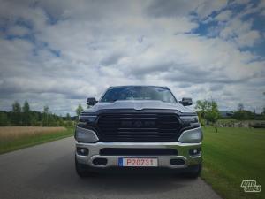 Grey Dodge RAM 2022 in Birzai, with an engine capacity of 3.00 L and mileage of 158 thousand km for 30999 €, photo 8 on AUTOMOTO.COM.LV