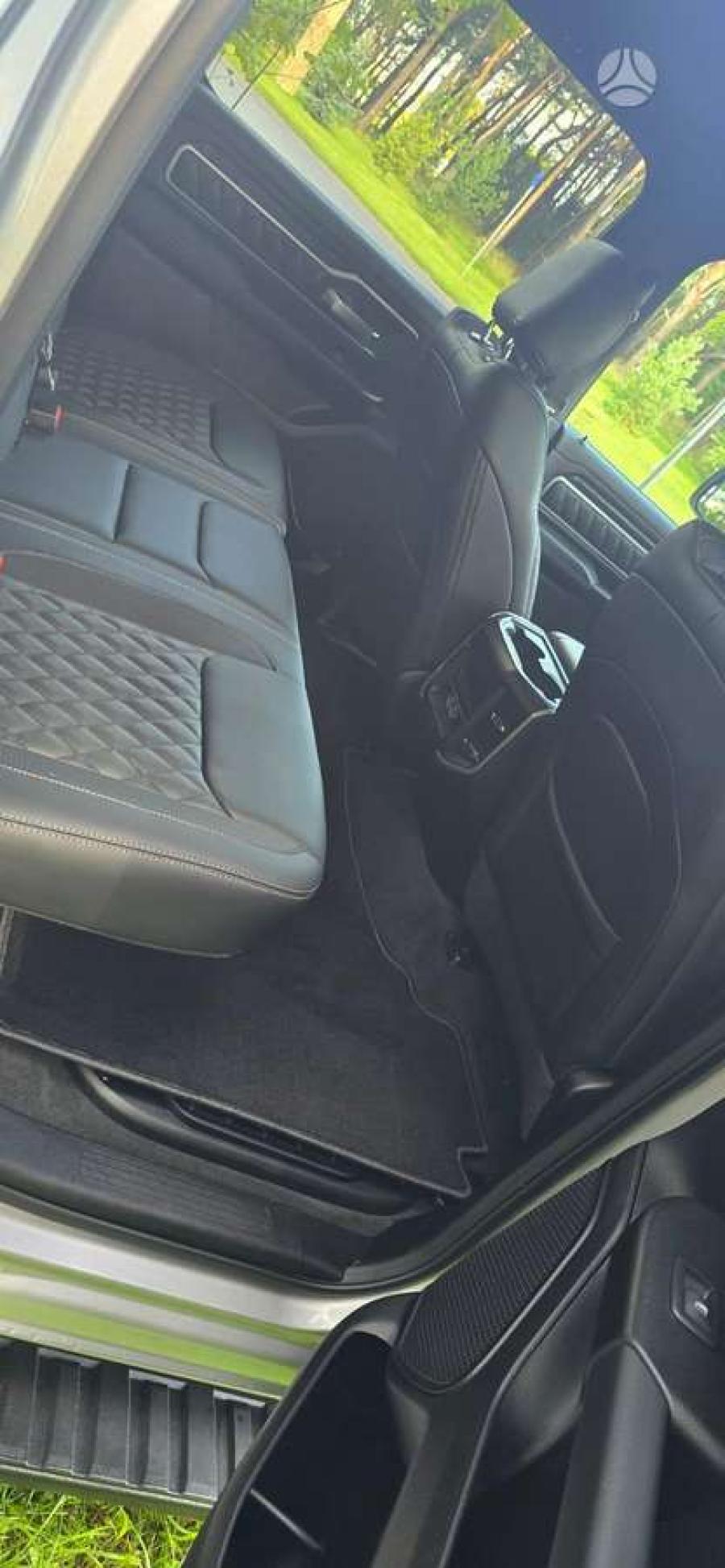 Grey Dodge RAM 2023 in Klaipeda, with an engine capacity of 5.70 L and mileage of 41 thousand km for 43000 €, photo 23 on AUTOMOTO.COM.LV