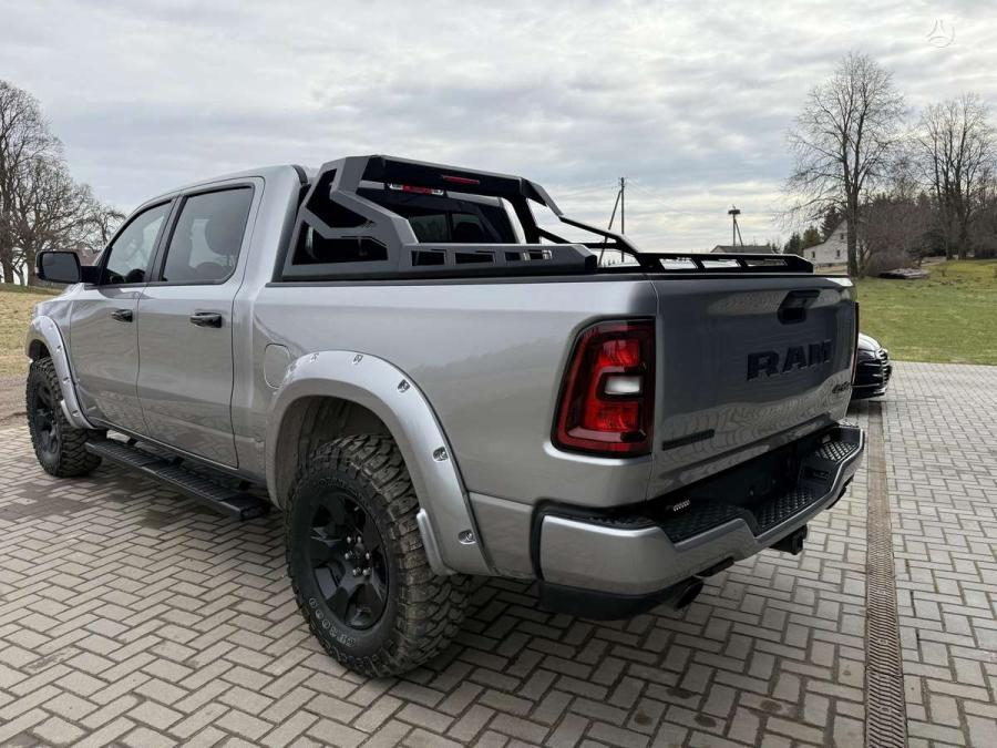 Grey Dodge RAM 2025 in Plunge, with an engine capacity of 3.00 L and mileage of 19 thousand km for 52030 €, photo 4 on AUTOMOTO.COM.LV