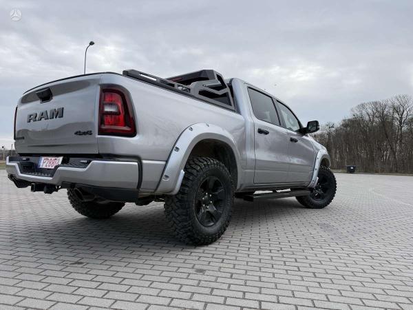 Grey Dodge RAM 2025 in Plunge, with an engine capacity of 3.00 L and mileage of 19 thousand km for 52030 €, photo 8 on AUTOMOTO.COM.LV
